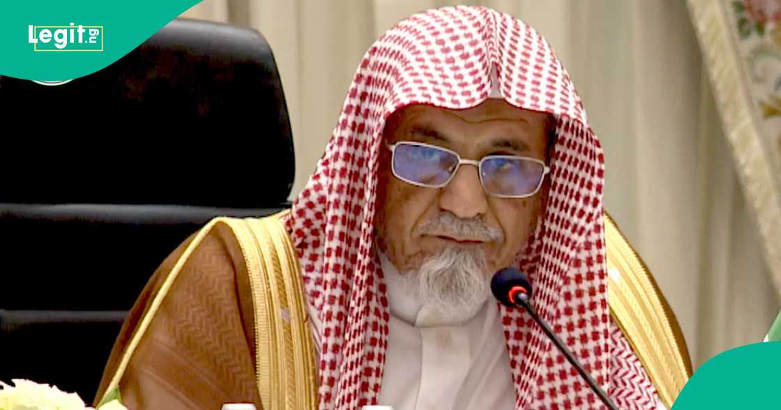 Saudiyya Ta Fitar da Limamin da zai Yi wa Miliyoyin Musulmai Hudubar ...