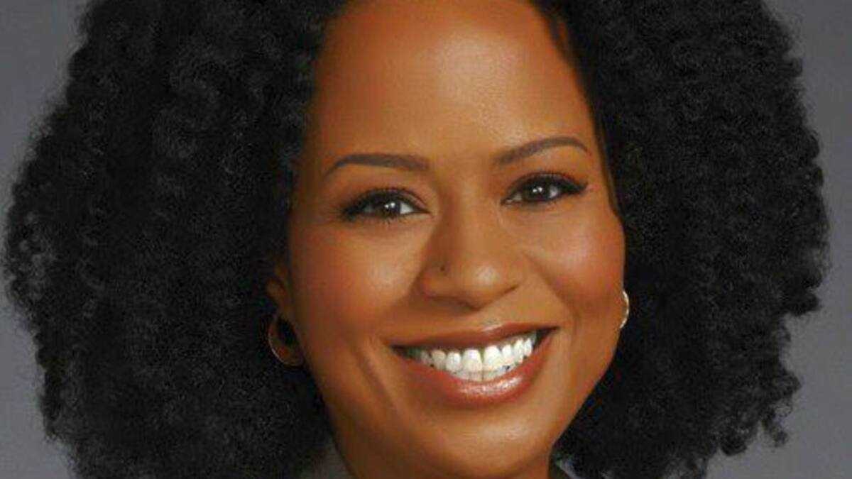 Tempestt Bledsoe now: age, net worth, husband, kids, arm - Legit.ng