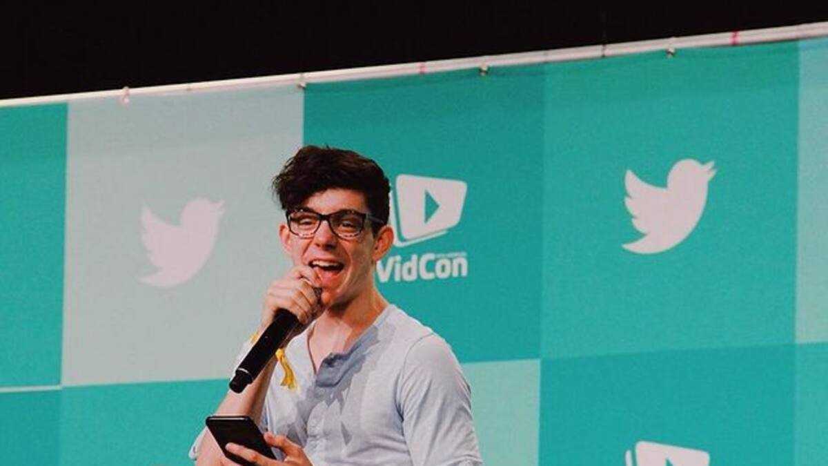 CrankGameplays (Ethan Nestor) bio: age, height, girlfriend - Legit.ng