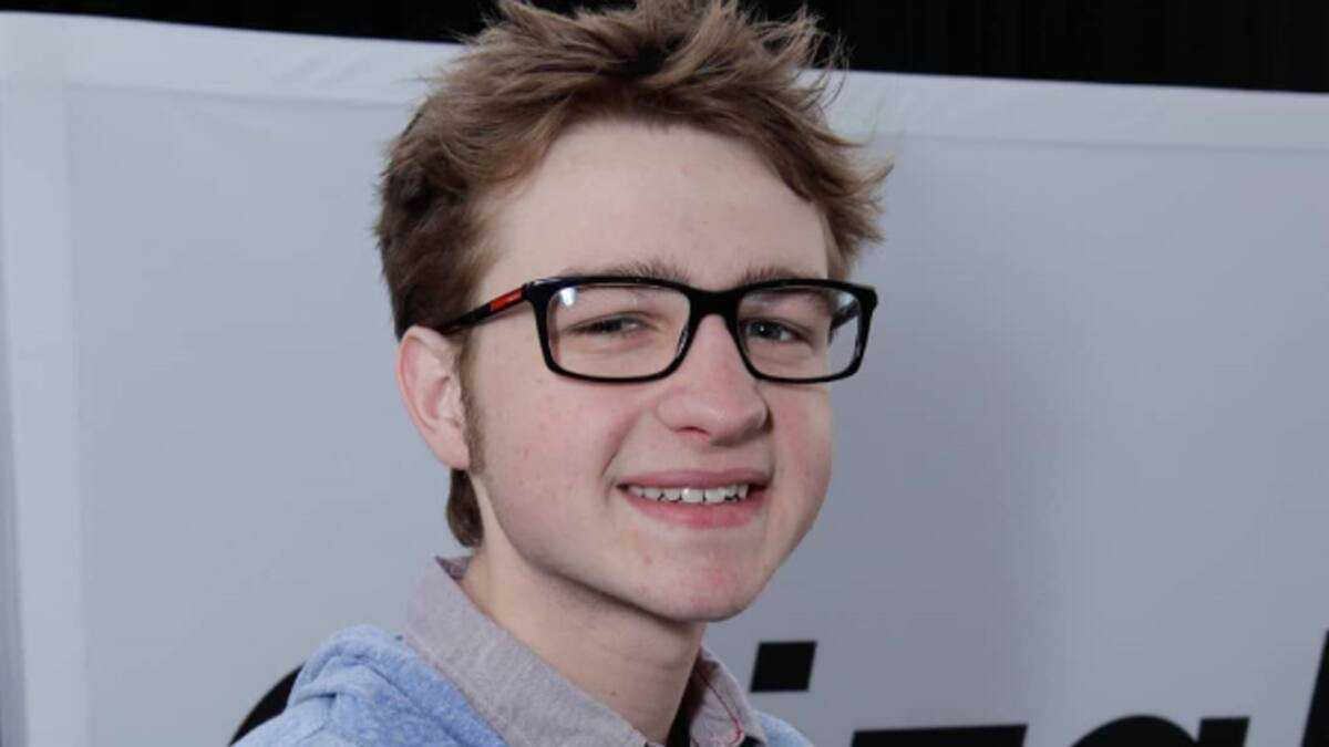 Angus T. Jones bio: where is Jake from Two and a Half Men now? - Legit.ng