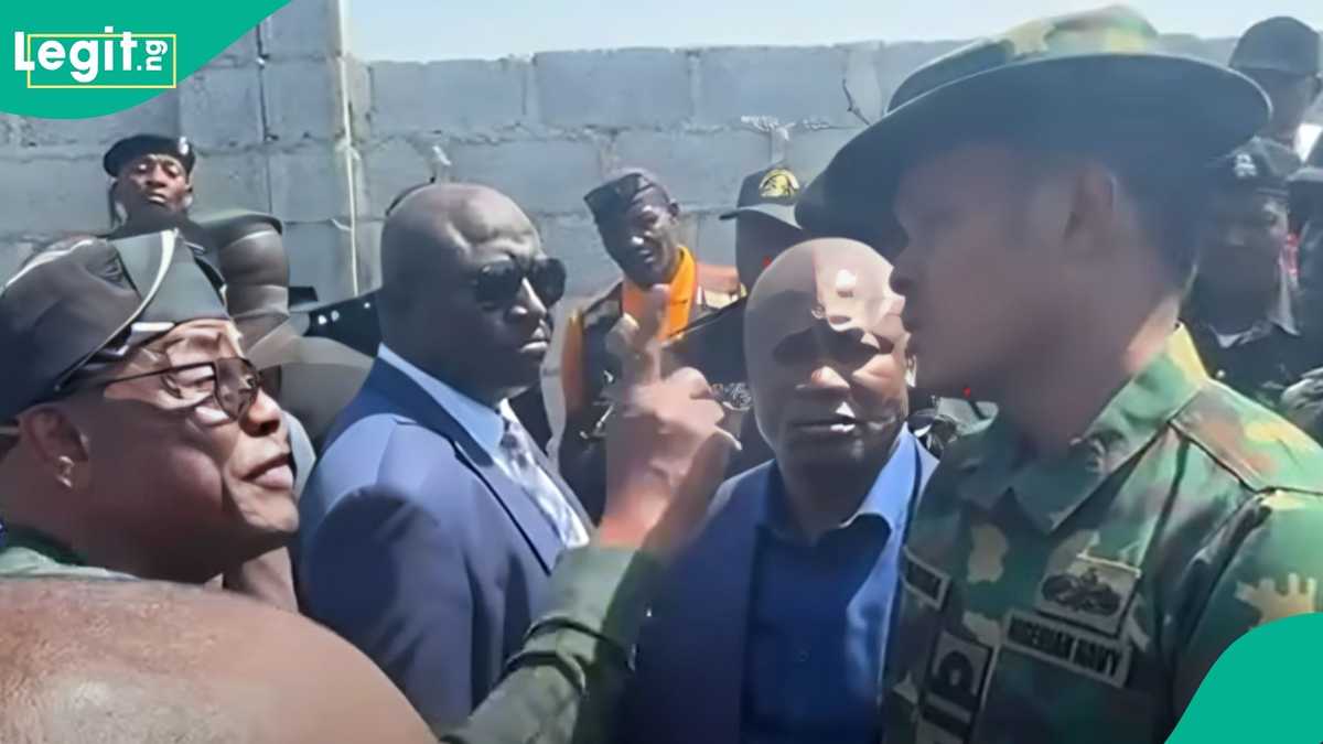 Breaking: Navy Officer Clashes With Angry Wike, Blocks Him from ...