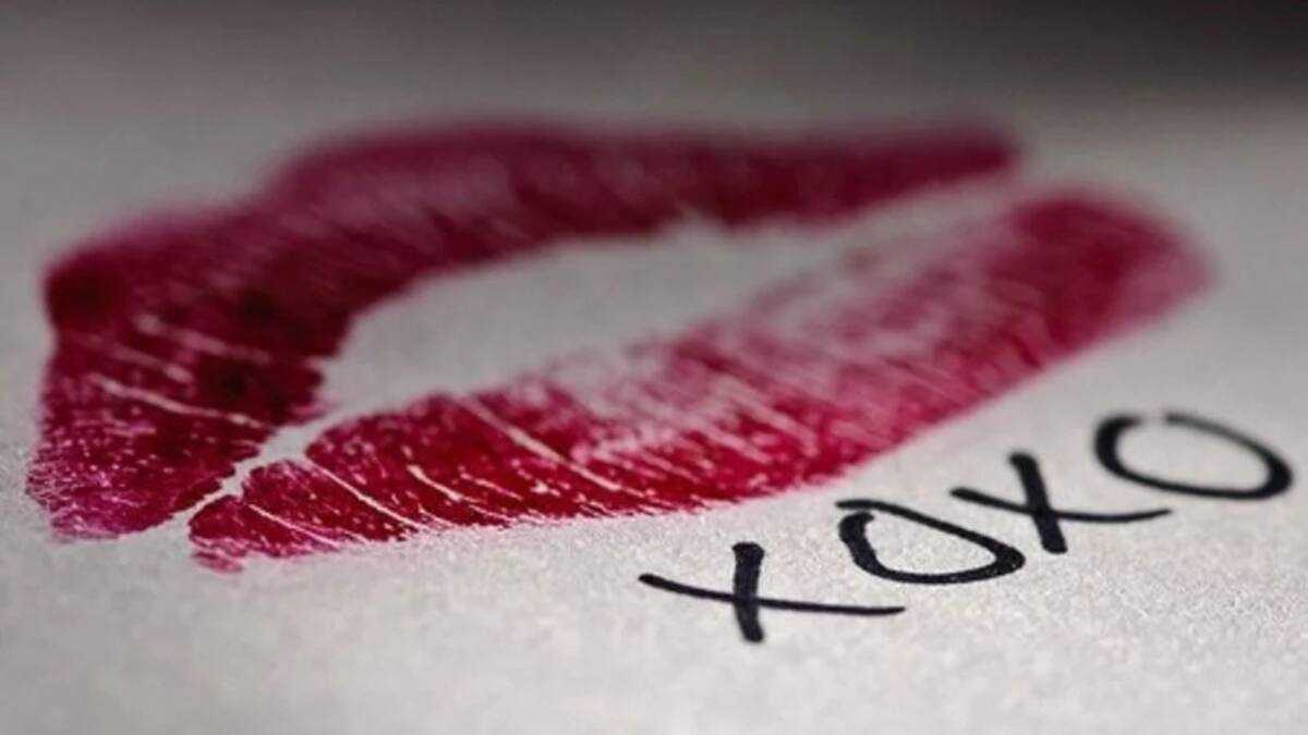 XOXO meaning in text messages - Legit.ng