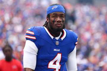 Dalvin Cook's brothers and sisters: Meet the quarterback's family ...