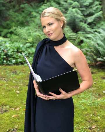 Tricia Davis’ biography: What is known about Macklemore’s wife? - Legit.ng