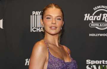 Meet Ellie Thumann: age, height, modeling career, boyfriend, net worth ...