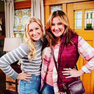 Beth Behrs bio: age, height, net worth, husband - Legit.ng