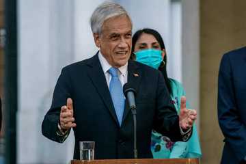 20 famous people from Chile: Meet Chilean actors, athletes, singers ...