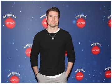 33 male Hallmark actors: The channel’s most popular leading men - Legit.ng