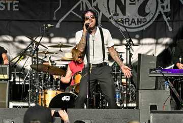 33 best white rappers: most famous rap artists of all time - Legit.ng