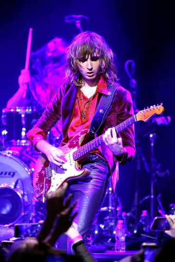 Thomas Raggi’s biography: age, height, partner, net worth, Maneskin ...