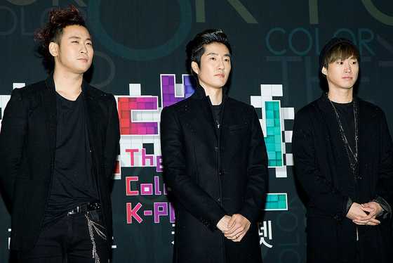 20+ iconic Asian rappers: Rising stars making waves in hip-hop - Legit.ng