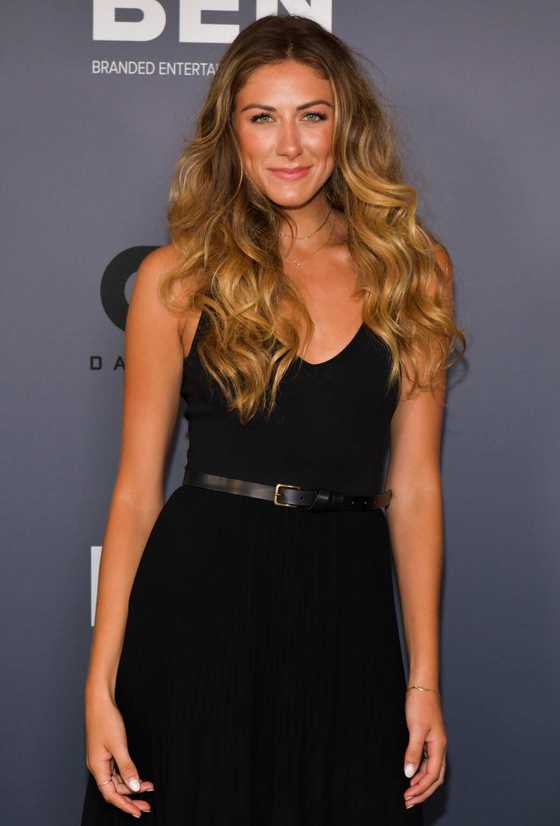 Perry Mattfeld's bio: Age, height, parents, partner, is she blind ...