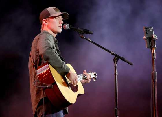 50 top male country singers you need to add to your playlist - Legit.ng