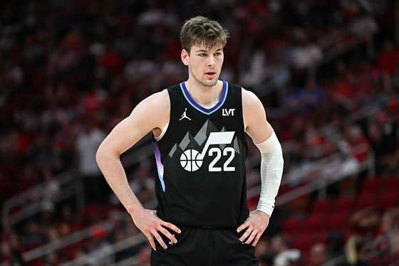 Meet Kyle Filipowski's fiancée, Caitlin Hutchinson, and their ...