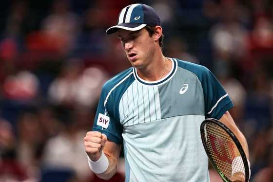 20 famous people from Chile: Meet Chilean actors, athletes, singers ...