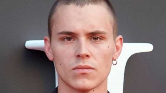 Rotimi bio: age, net worth, parents, girlfriend - Legit.ng