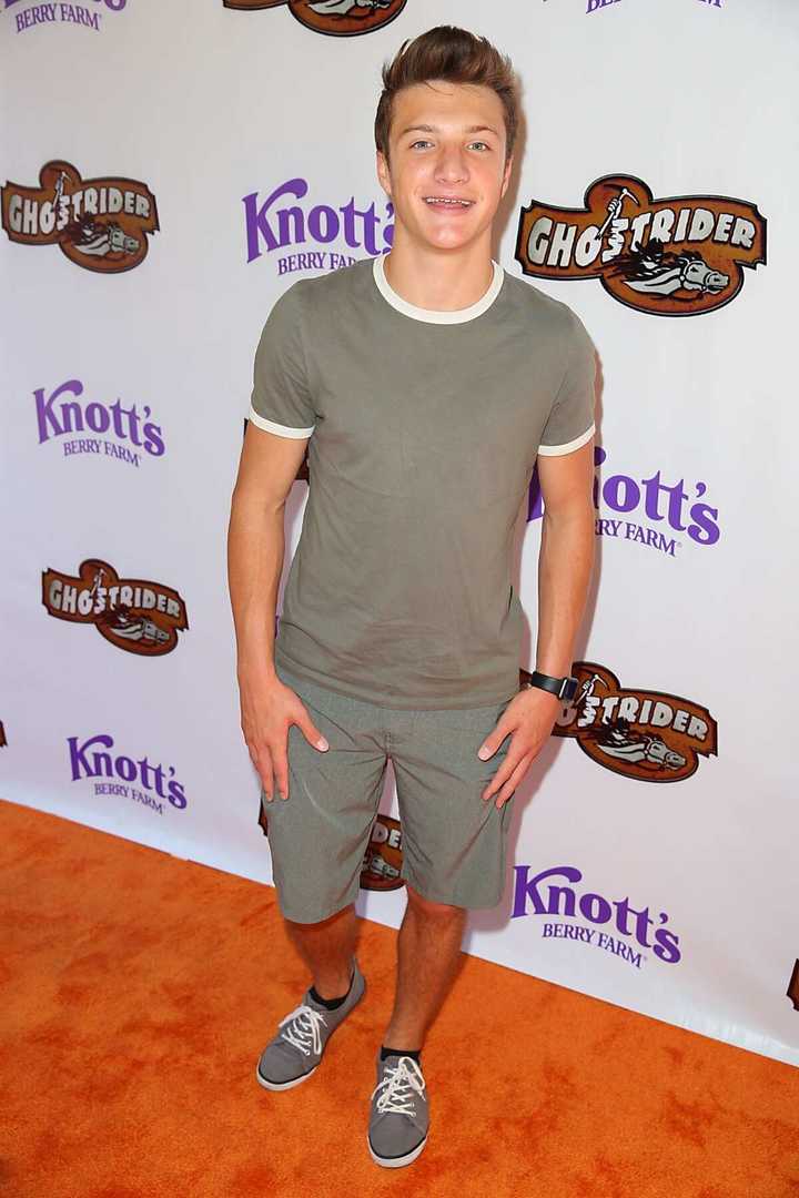 Jake Short's biography: age, height, parents, girlfriend, net worth ...