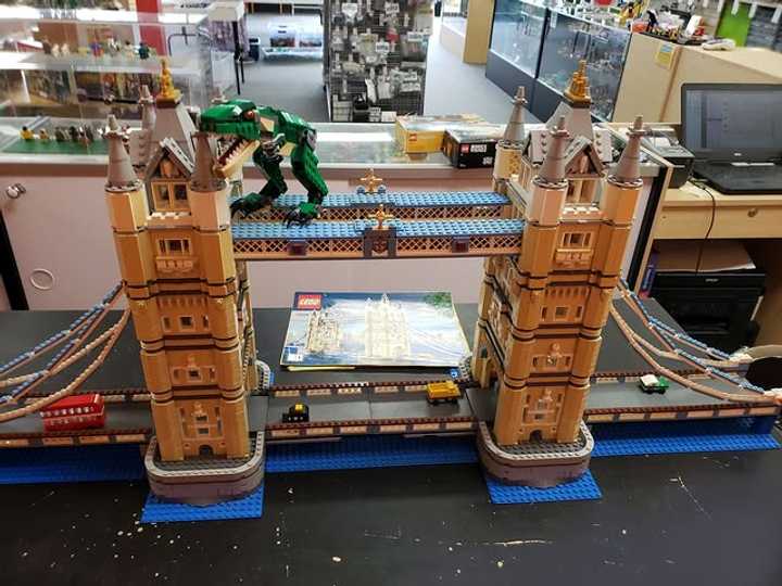 Top 30 biggest LEGO sets in the world, ranked by number of pieces ...