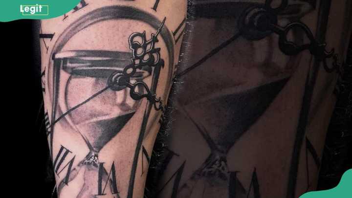 30 uniquely timeless clock tattoo designs and what they mean - Legit.ng