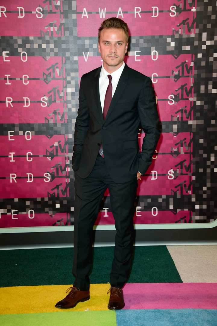 Matt Cutshall biography: age, brother, girlfriend, net worth, band ...