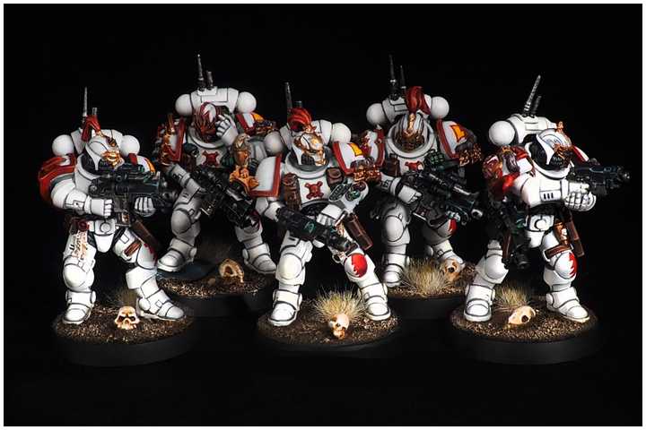 How many Space Marine Chapters are there? All the Chapters explained ...