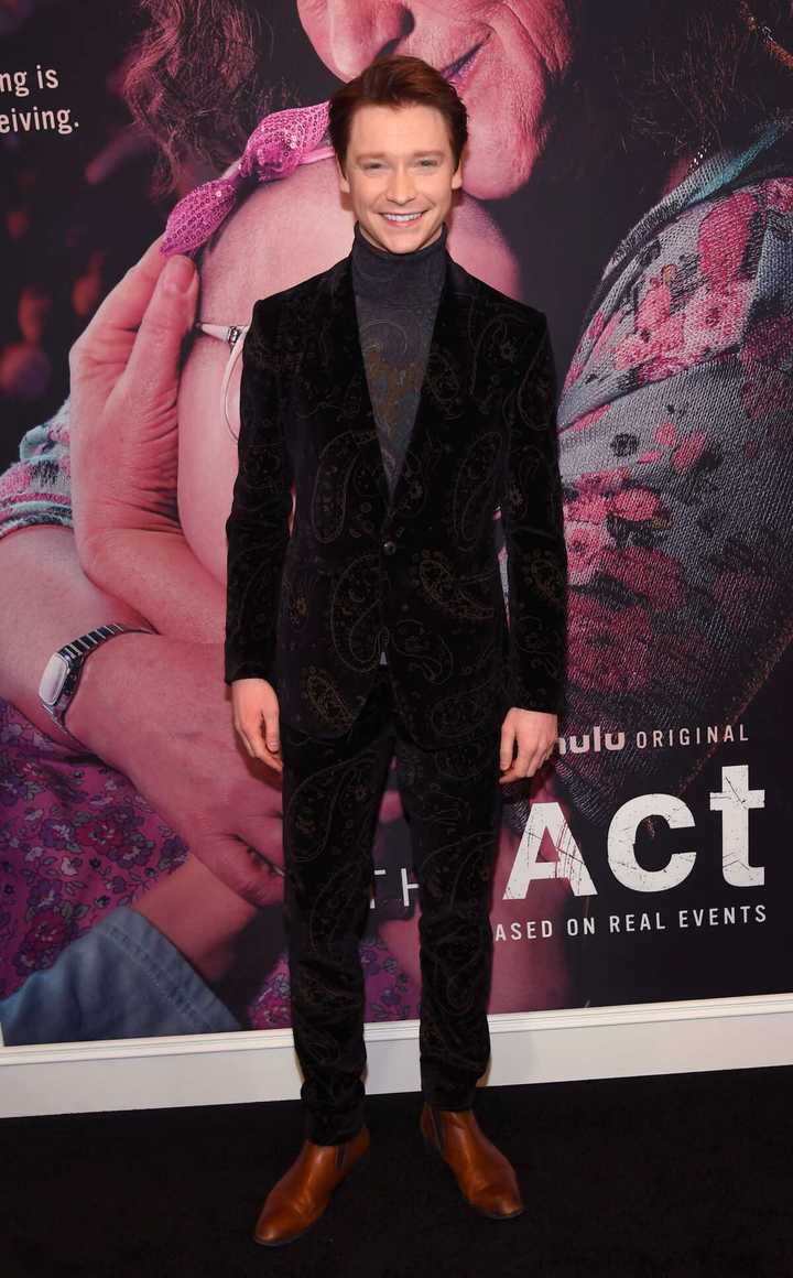 Calum Worthy bio: age, height, net worth, movies and TV shows - Legit.ng