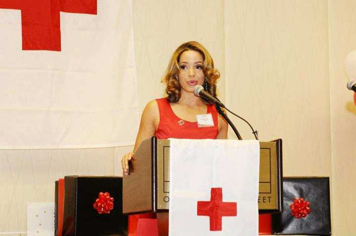 ESPN Elle Duncan bio: age, ethnicity, parents, husband, pregnancy ...