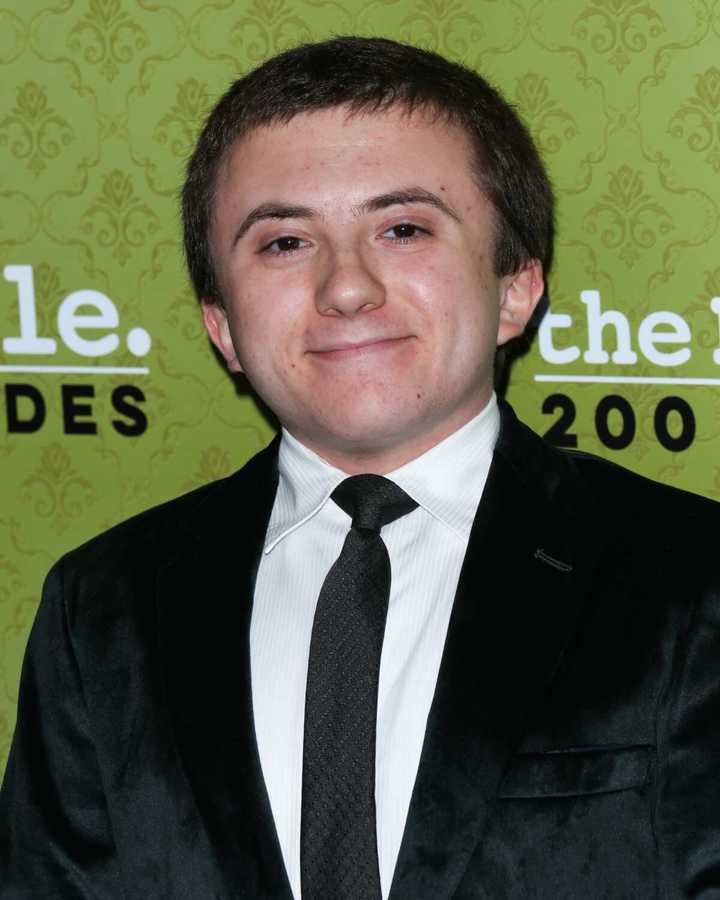 Atticus Shaffer's bio: age, height, net worth, girlfriend, condition ...