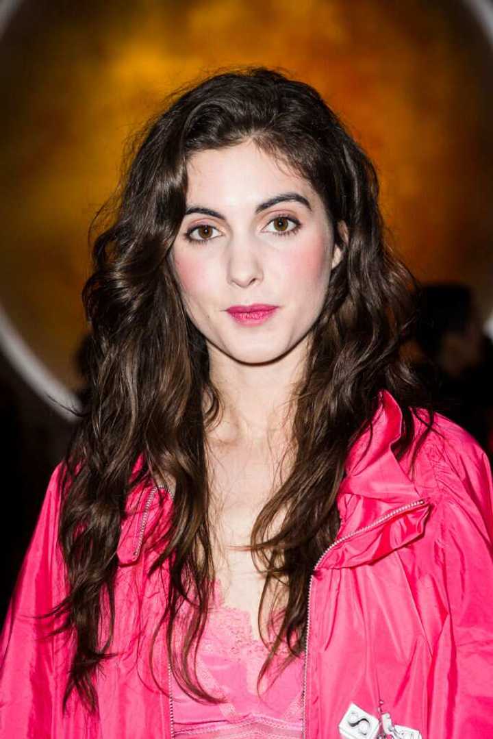 Claire Chust: biographie, filmographie et compagnon (photos) - Legit.ng