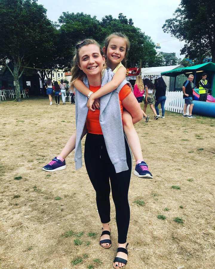 Natalie Hanby biography: age, husband, daughter, net worth, illness ...