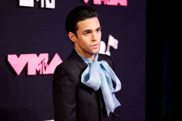 Stephen Sanchez's height, age, ethnicity, family, net worth - Legit.ng