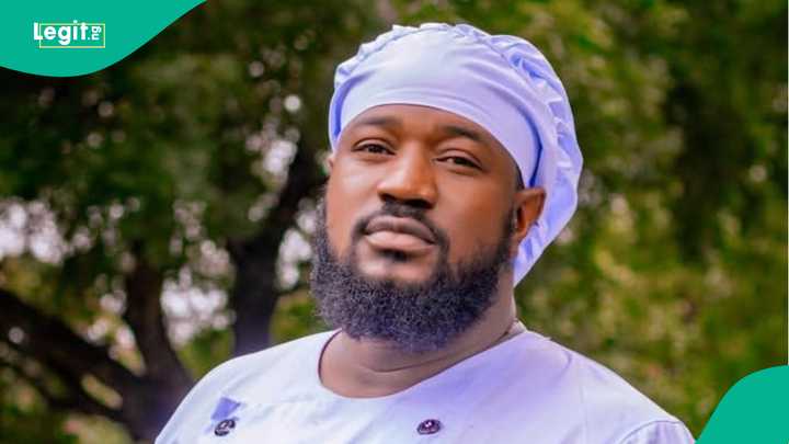 Tears Flow As Mofe Duncan Mourns Father, Shares Emotional Heartfelt ...
