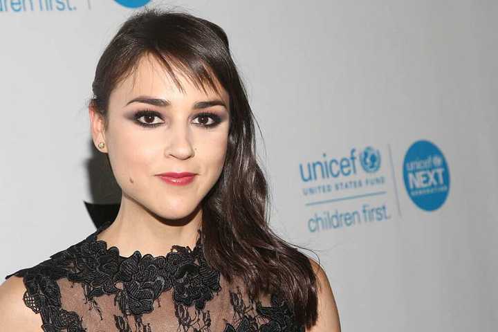 Verizon commercial actors: who starred in the brand’s ads? - Legit.ng