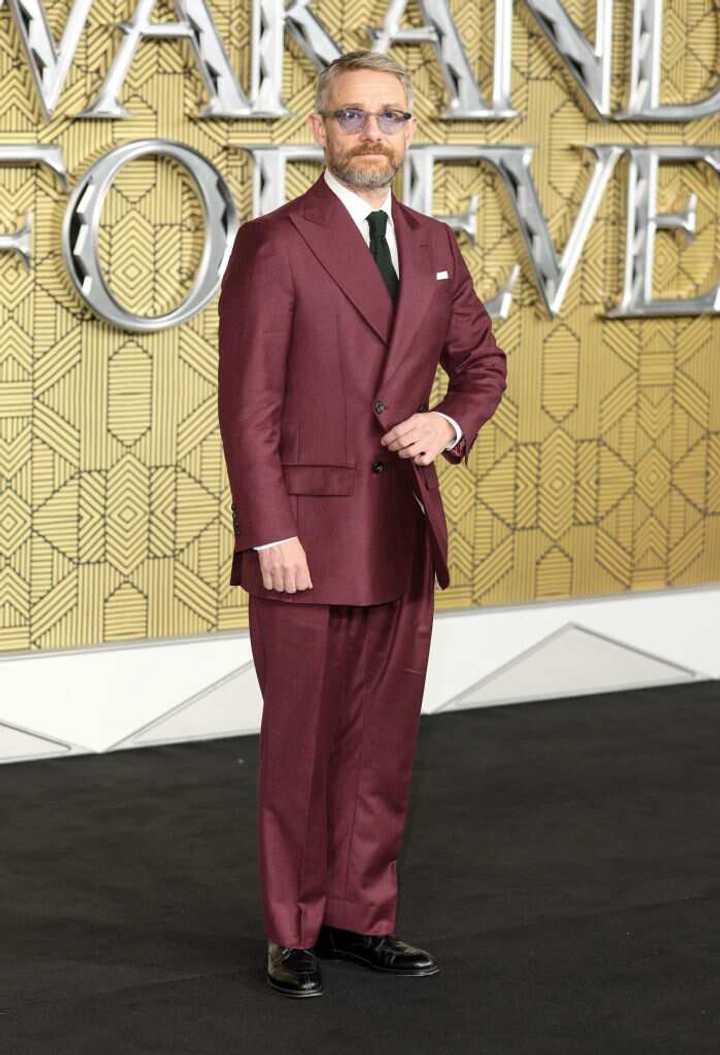 Short actors: 30 famous celebrities who are well under 6 feet - Legit.ng