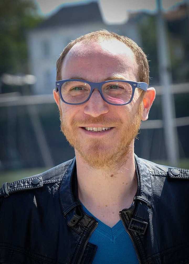 Biographie de Romain Colucci: que sait-on du fils de Coluche? - Legit.ng