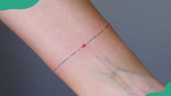 33 beautiful bracelet tattoo designs to compliment your jewellery ...