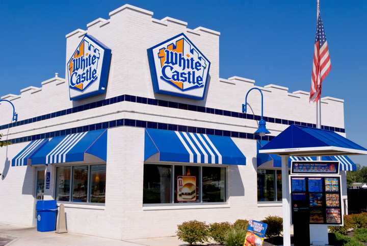 What was the first fast-food restaurant? 15 earliest fast food chains ...