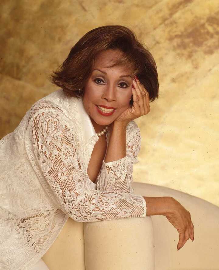 Suzanne Kay's biography: Age, parents, husband, children, net worth ...