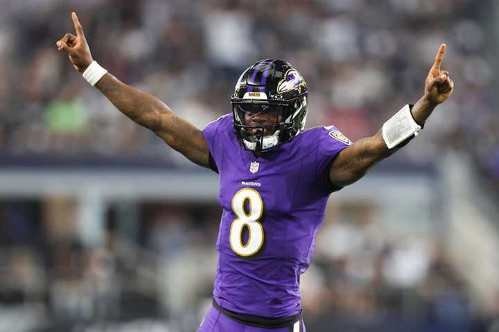 Top 12 best left-handed quarterbacks who are rare but remarkable - Legit.ng