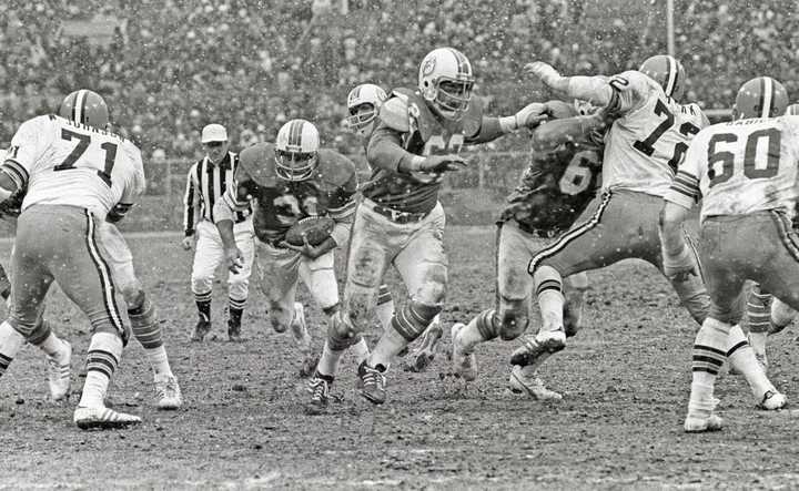 Who are the 20 best NFL centers of all time? A ranked list - Legit.ng