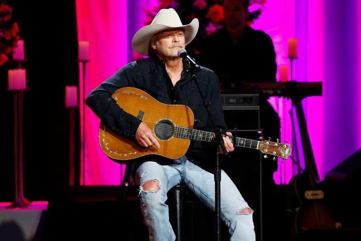 20 classic 90s country singers: the biggest stars who ruled the 90s ...