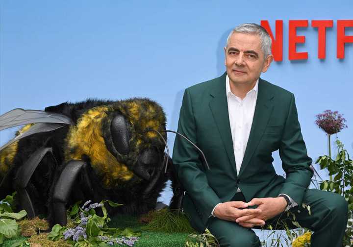 Top 10 funniest British comedians you should definitely check out ...