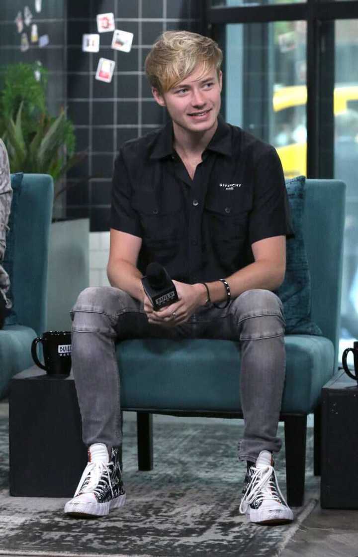 Sam Golbach’s biography: age, height, full name, who is he dating ...