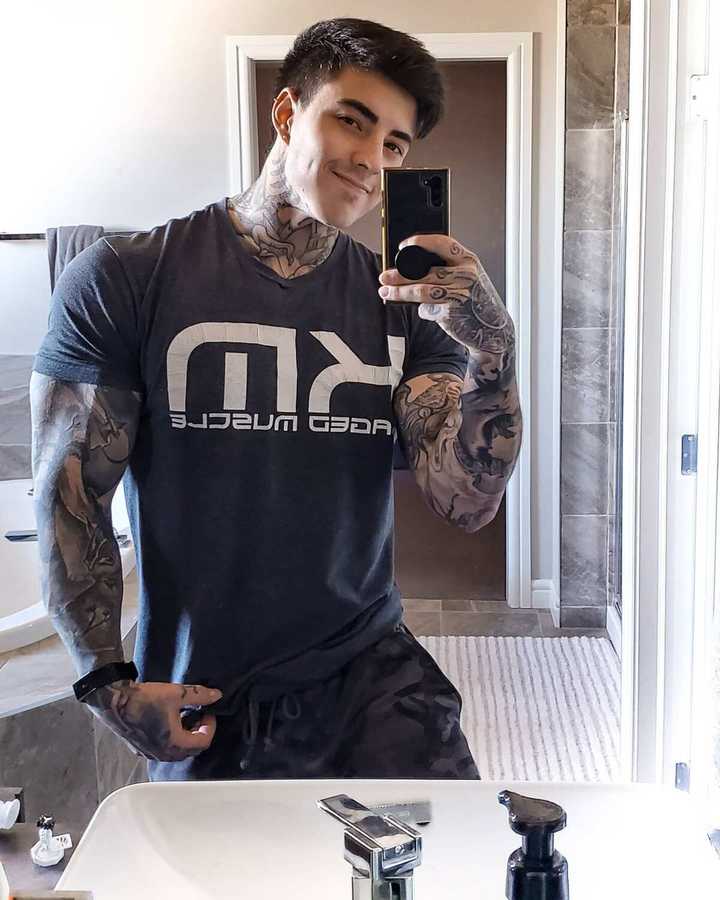 Jake Andrich’s biography: age, height, sexuality, net worth - Legit.ng