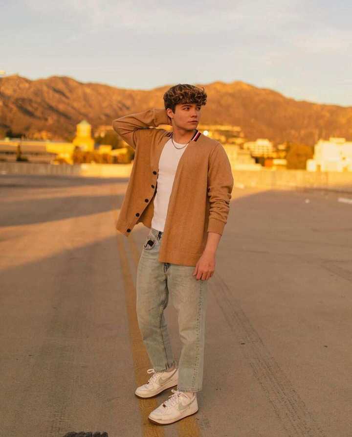 Connor Finnerty’s biography: age, height, birthday, girlfriend - Legit.ng