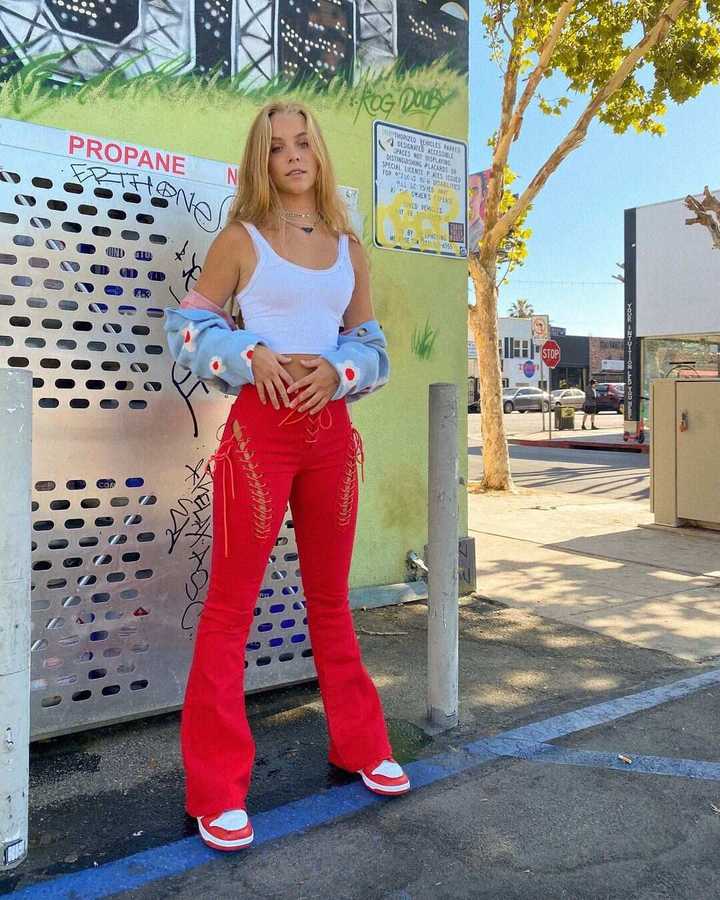 Who is Anna Shumate? Age, height, family, net worth, TikTok - Legit.ng