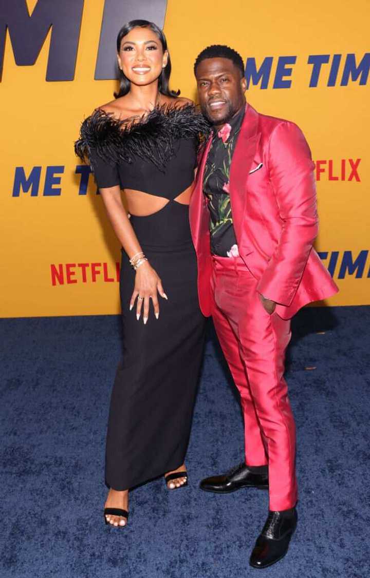 Short actors: 30 famous celebrities who are well under 6 feet - Legit.ng