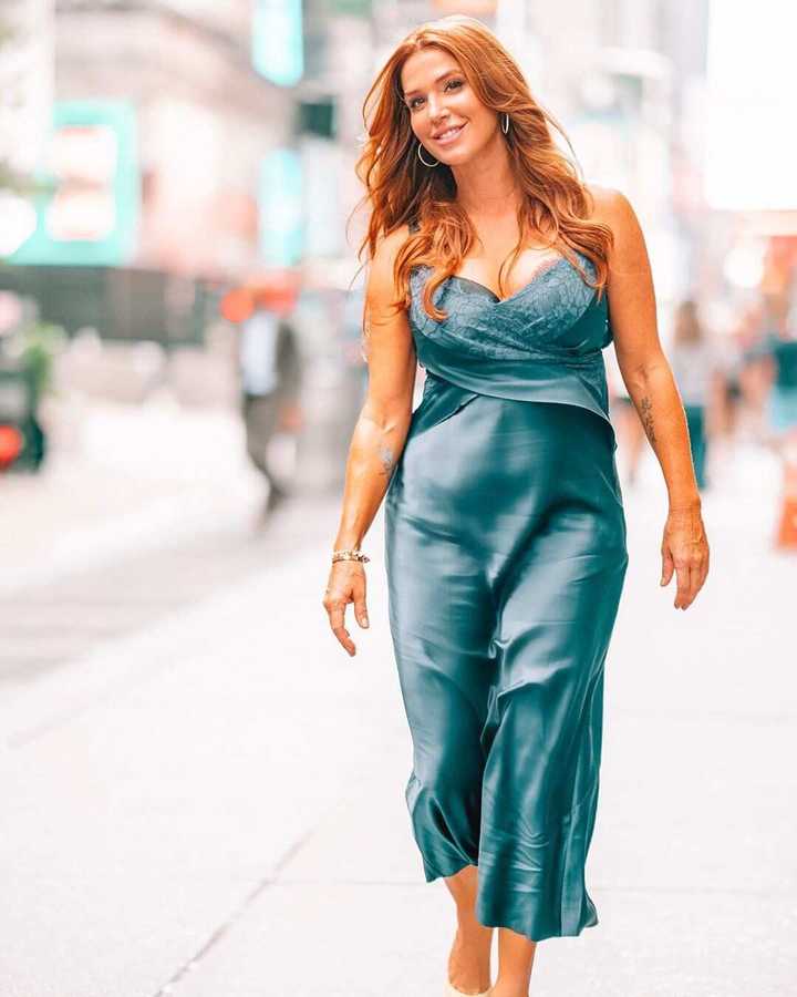 Poppy Montgomery bio: age, siblings, husband, children, net worth ...