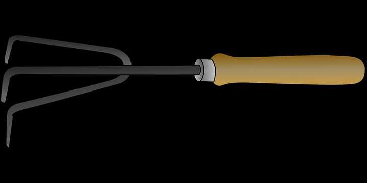 Common farm tools and equipment: Names, uses, and pictures - Legit.ng