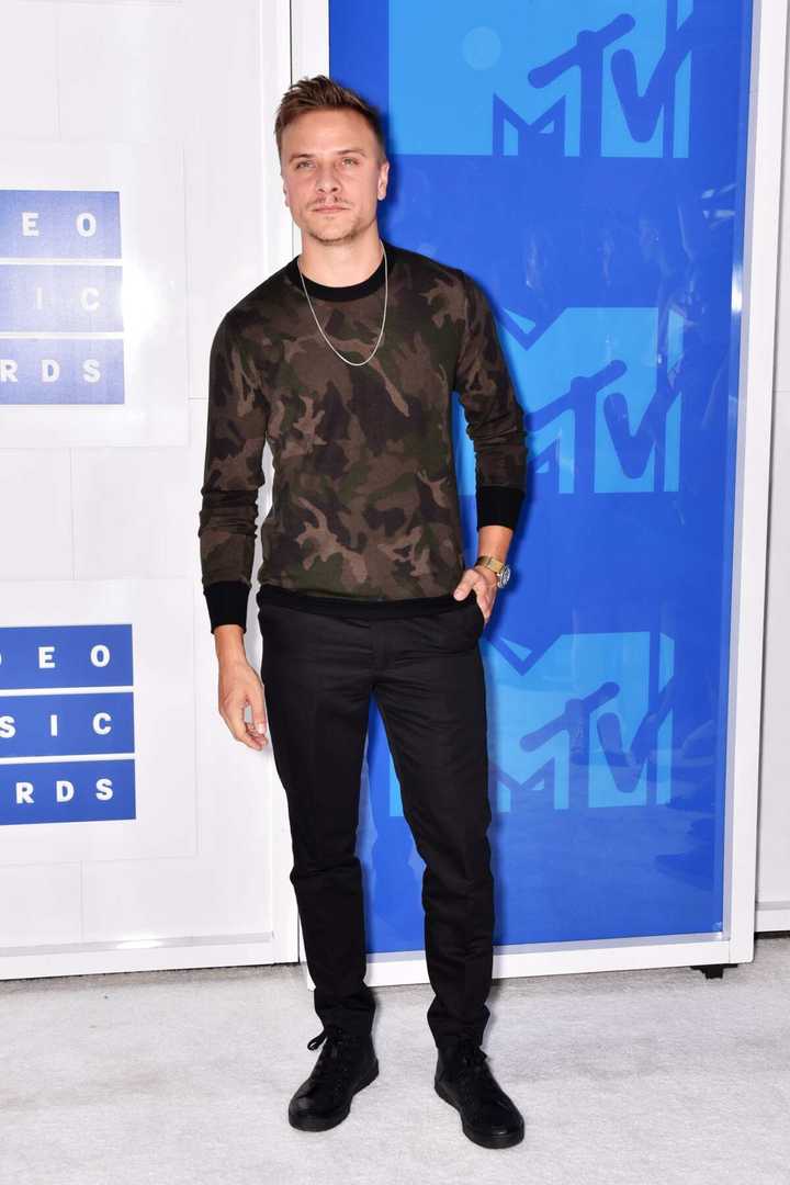 Matt Cutshall biography: age, brother, girlfriend, net worth, band ...